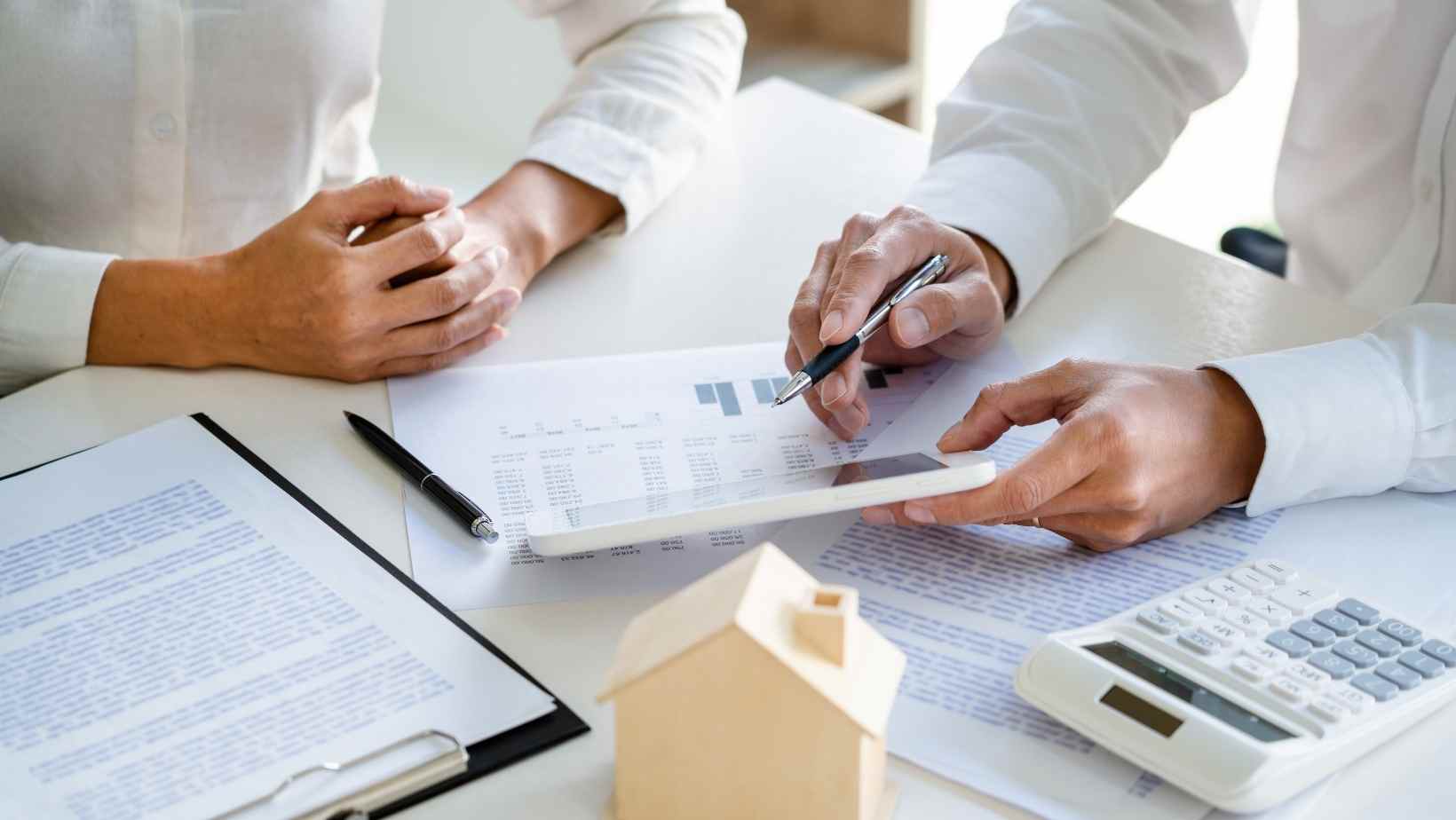 Informe Inmobiliario: ¿Qué es y qué debe incluir? - El blog de Houm